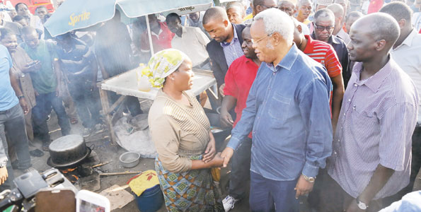 Police ban Lowassa meet-the-people tours - The Citizen