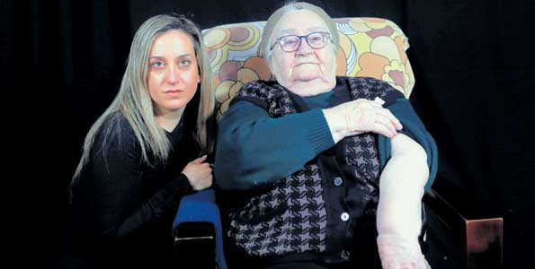 Helena Hirsch's Instagram, Twitter & Facebook on IDCrawl