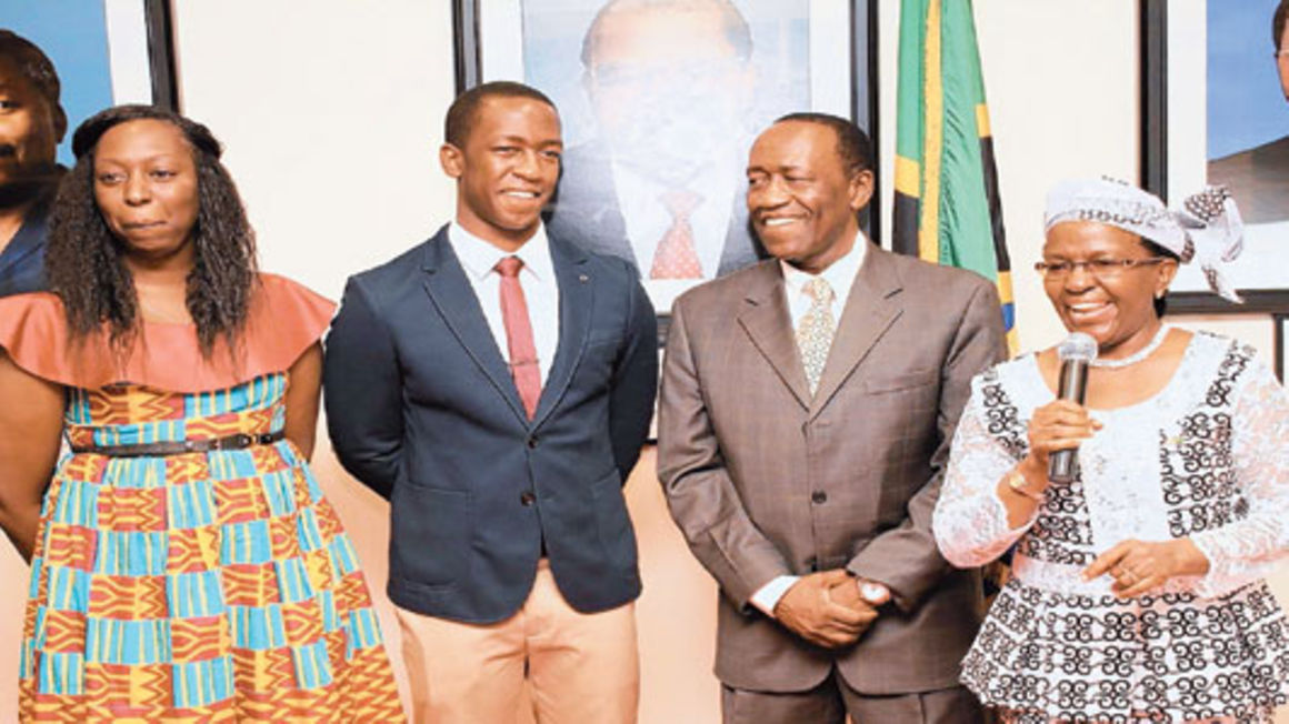 When love of family conquers distance - The Citizen