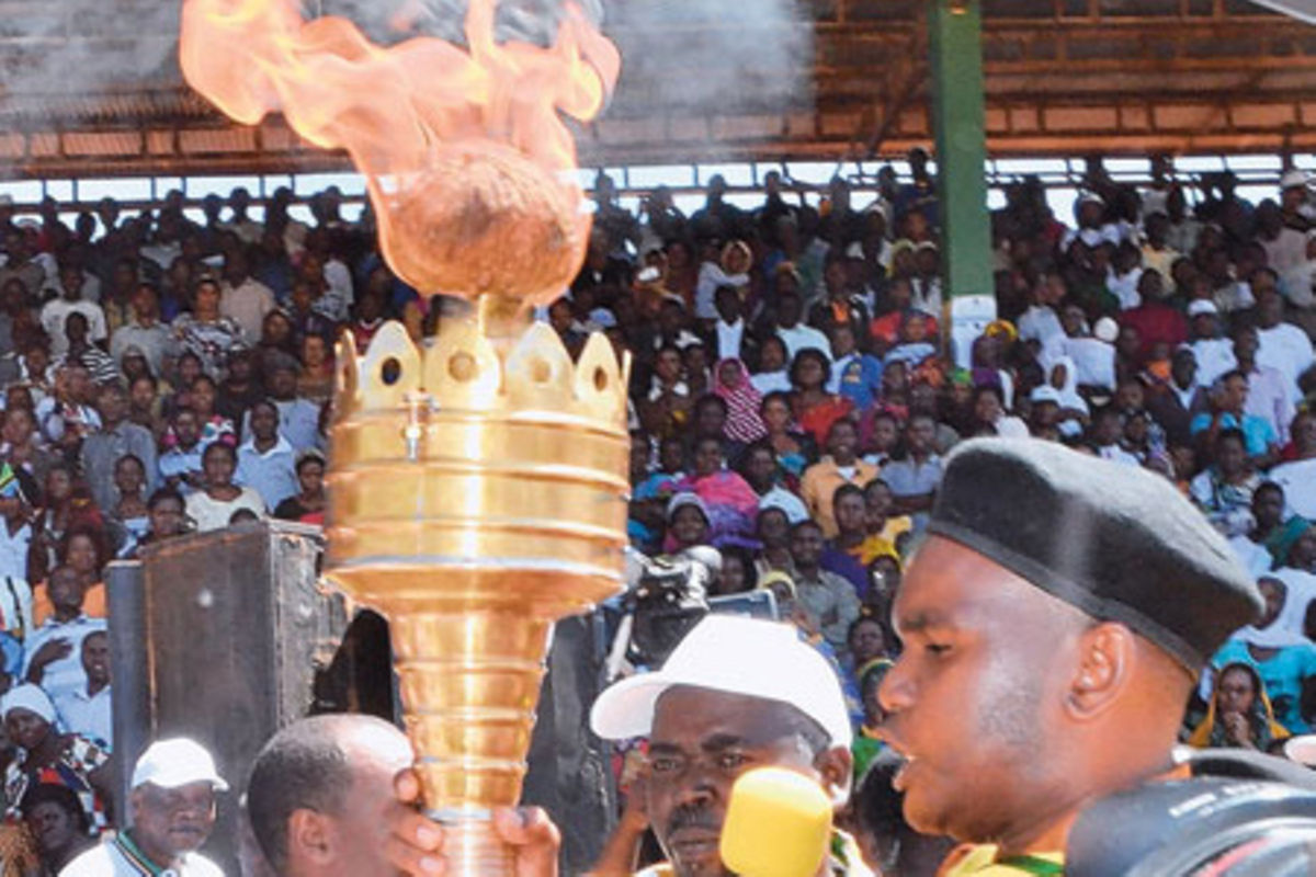 Teachers oppose salary cuts for Uhuru Torch ‘uniform’ | The Citizen