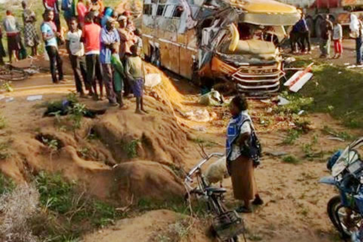 Kenya: 26 dead, several injured in Kibwezi after bus, tanker crash ...