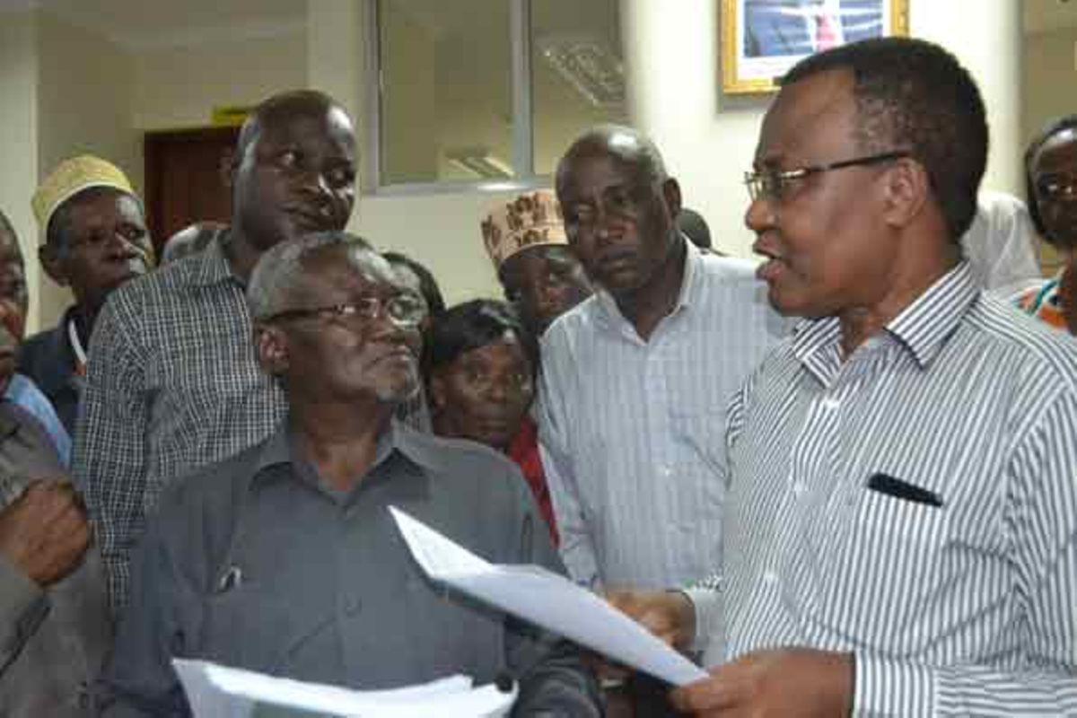 Lukuvi on night shift to end land problems | The Citizen
