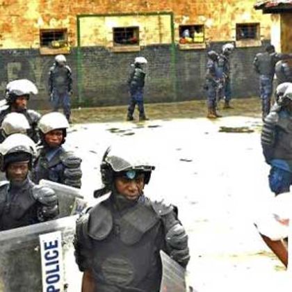 Nearly 300 prisoners escape Nigerian prison after floods | The Citizen