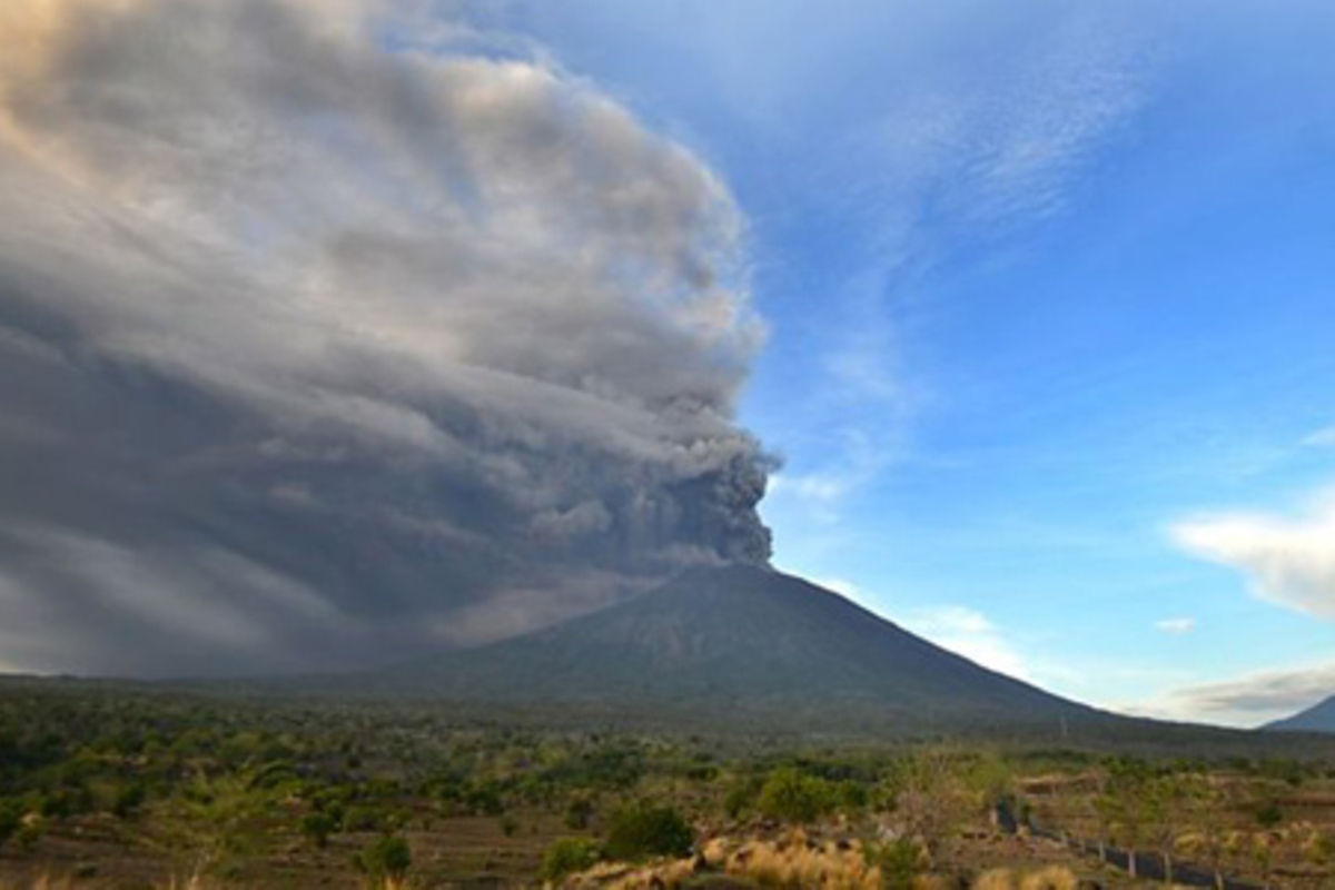 Bali raises volcano alert to highest level | The Citizen