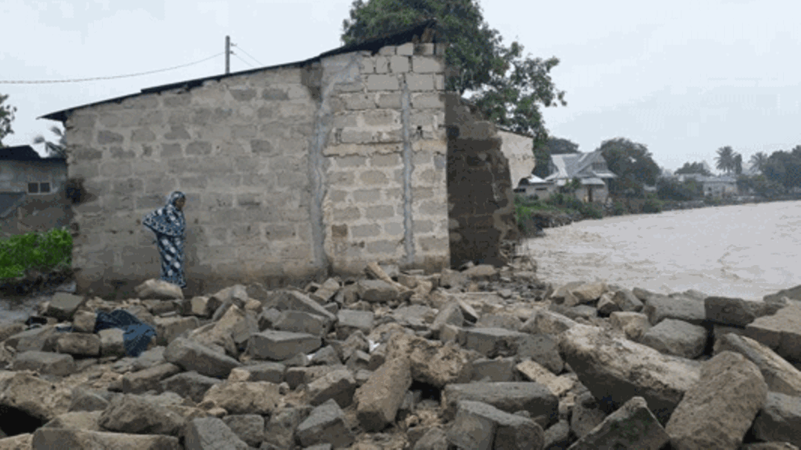 Sixteen houses swept away by floods in Dar - The Citizen