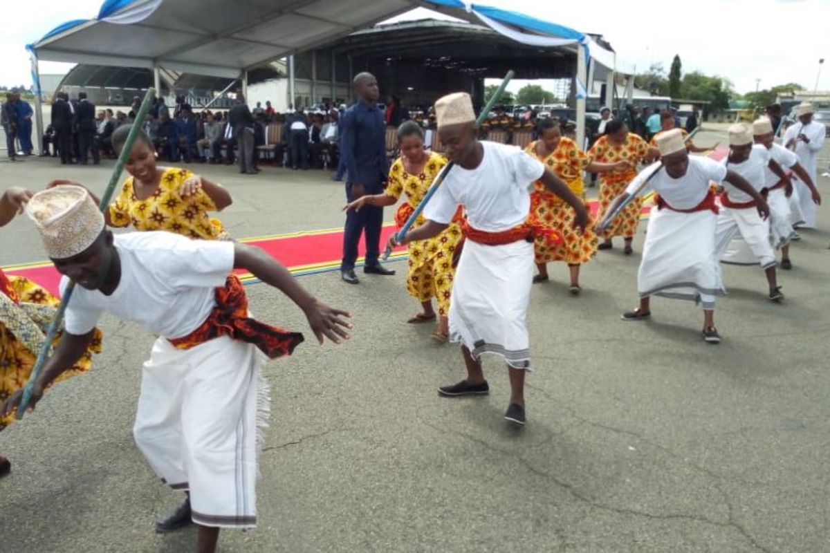 Cheyo, Mrema are all praises as Air Tanzania Boeing 787-8 Dreamliner ...