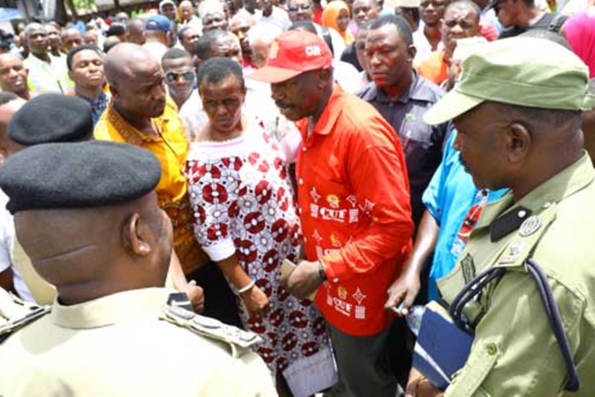 Drama at Lipumba faction meeting | The Citizen