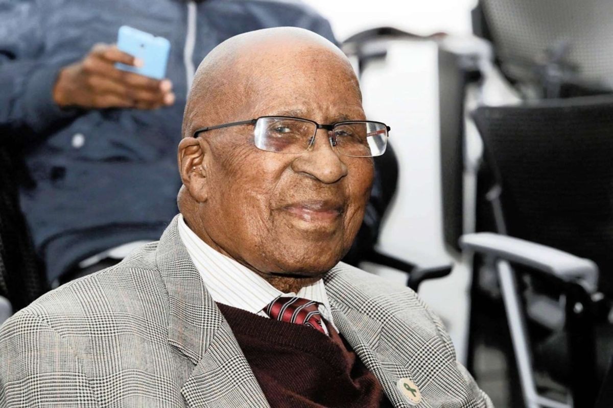 South African anti-apartheid icon Andrew Mlangeni dies | The Citizen