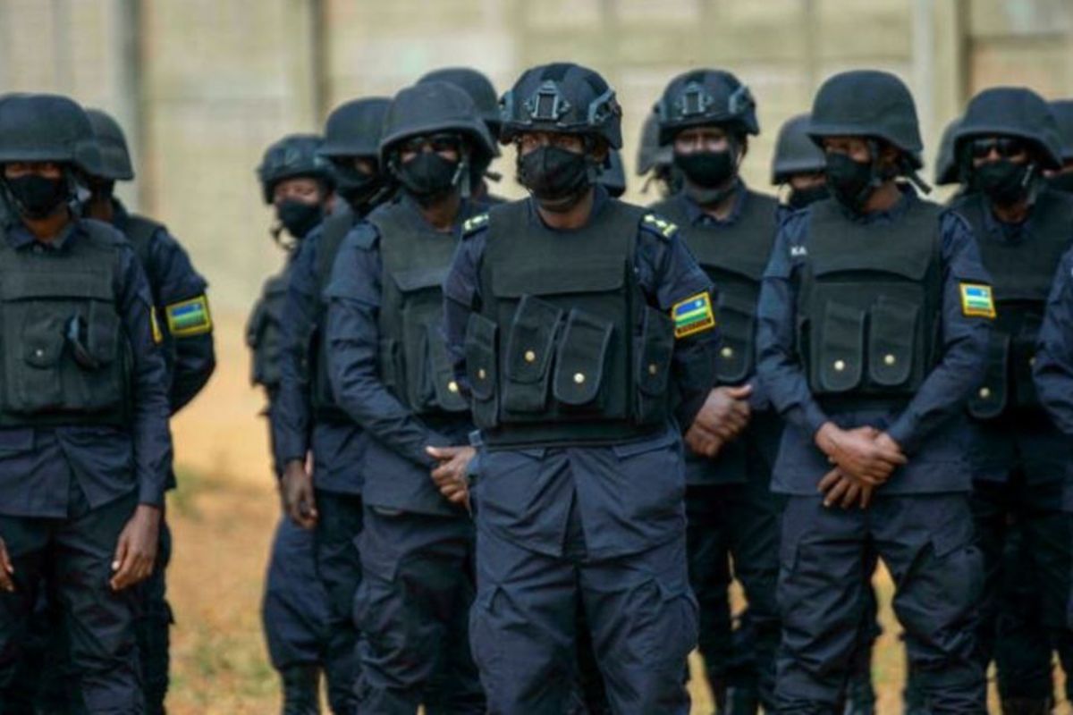 Rwandan troops help Mozambique recapture key port held by jihadists ...