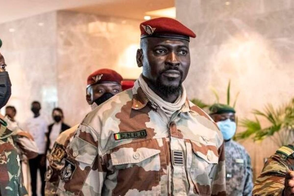 Col Mamady Doumbouya, mastermind of Guinea coup, sworn in as President ...