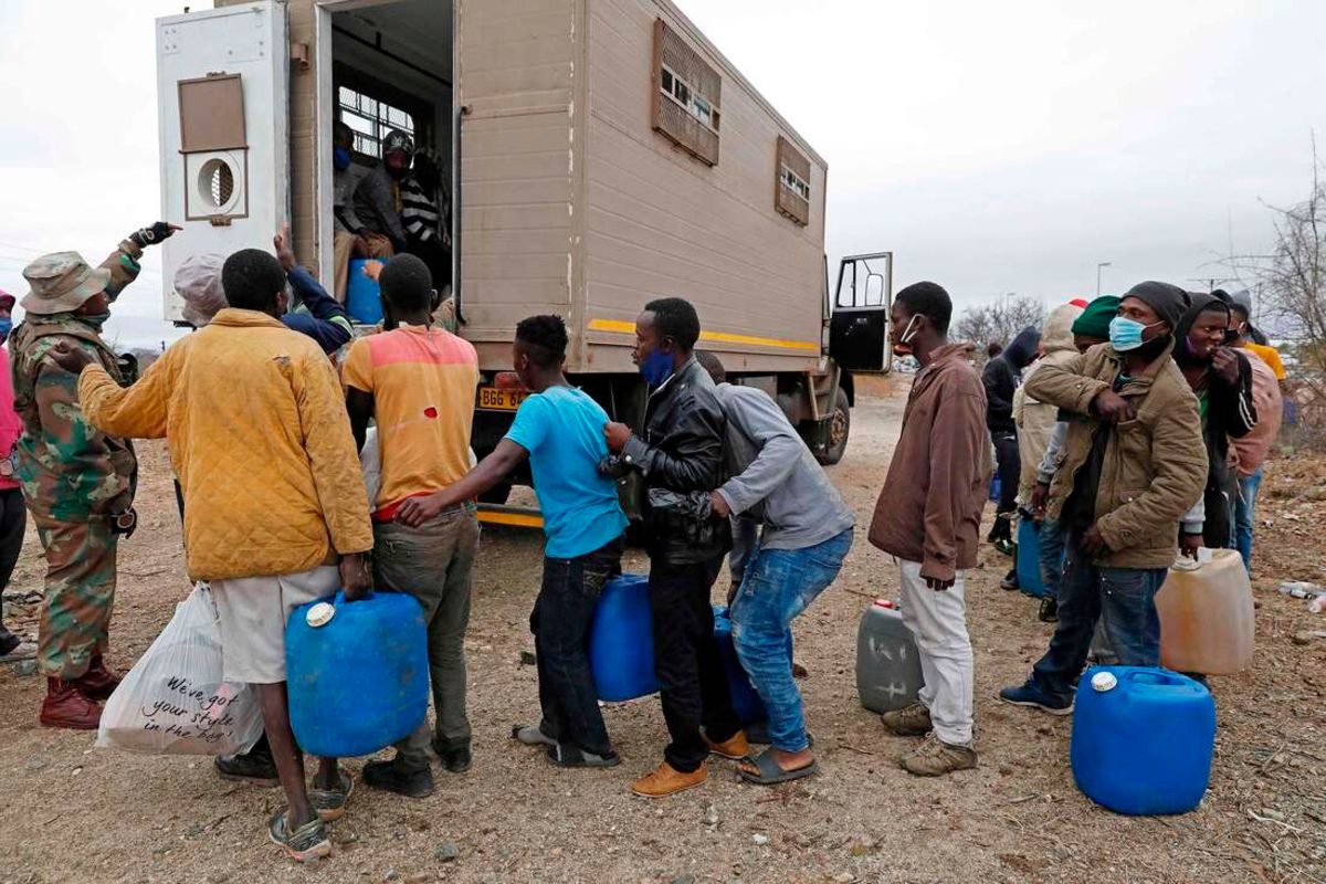 Zimbabwe-South Africa border backlogged again | The Citizen
