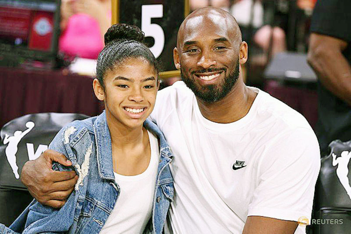 Kobe Bryant chopper crash victim families win $2.5m over photos | The ...