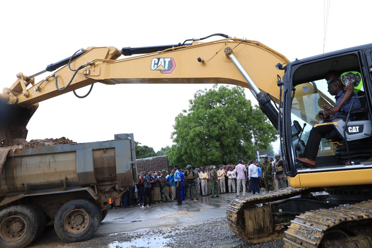 Ruto unveils building of road linking Kenya and Tanzania | The Citizen