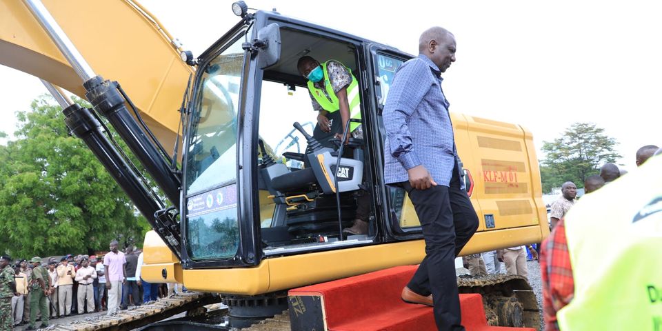 Ruto unveils building of road linking Kenya and Tanzania | The Citizen
