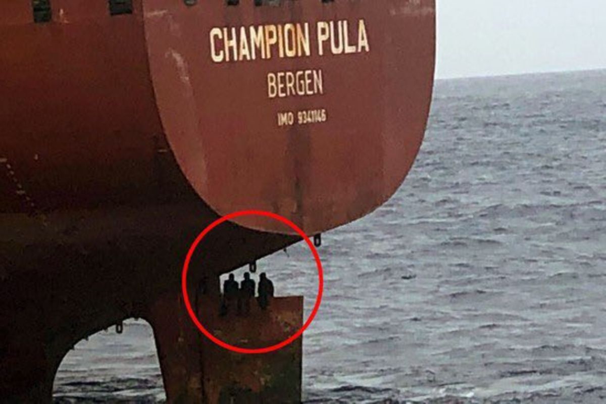 3 men survive 11-day journey from Nigeria to Spain on ship rudder | The ...