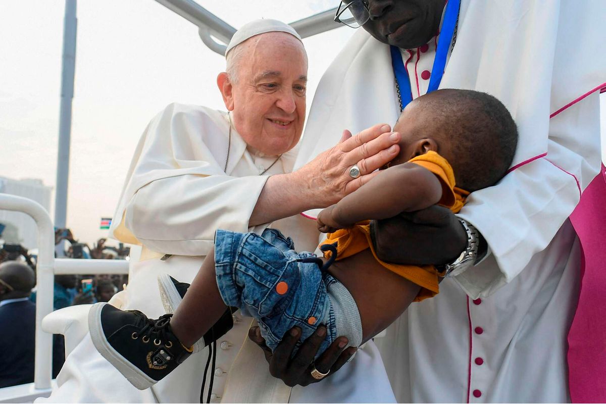 Pope urges end to ethnic hatred at open-air mass in South Sudan | The ...