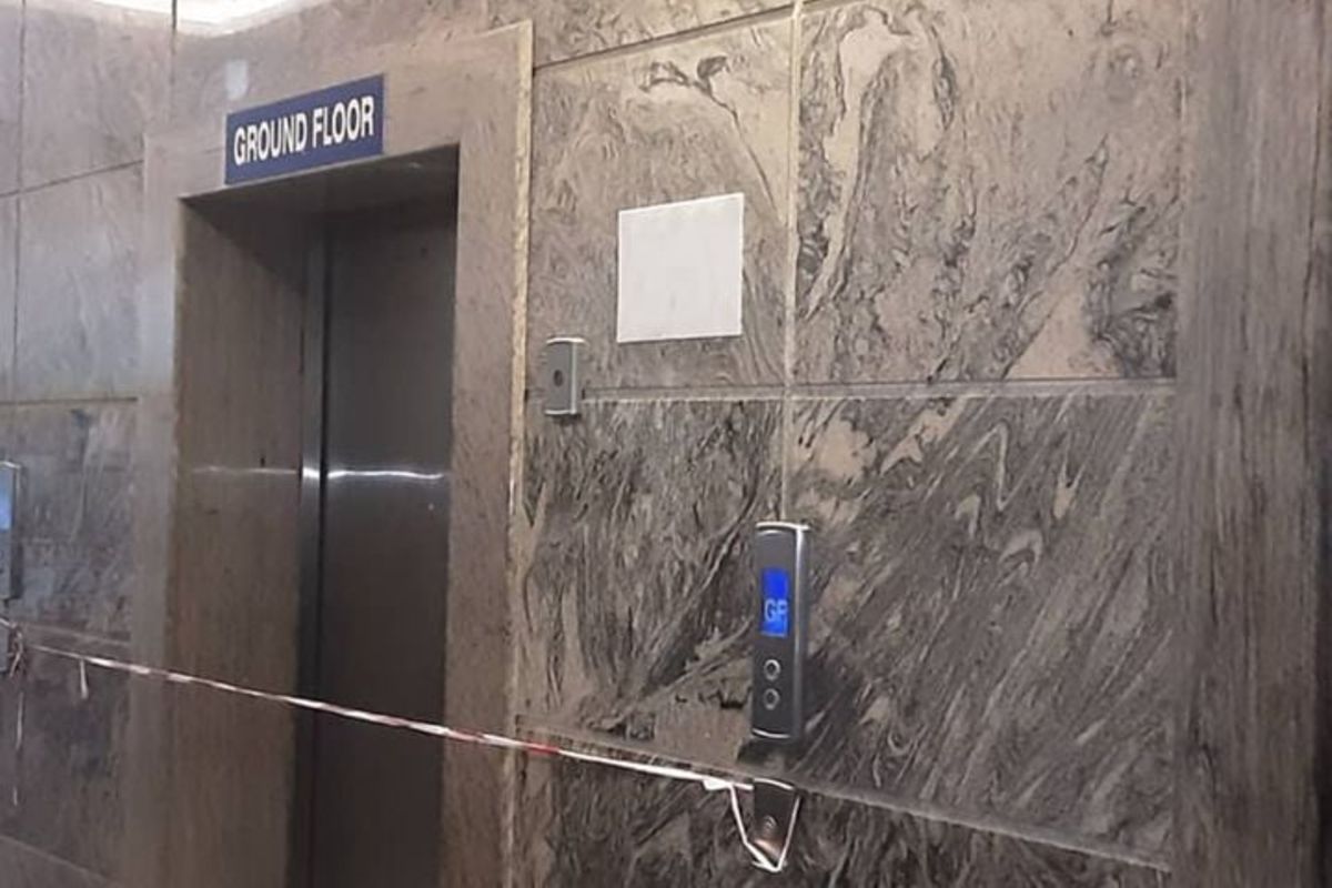 Safety fears as elevator plunges 14 floors, injuring seven | The Citizen