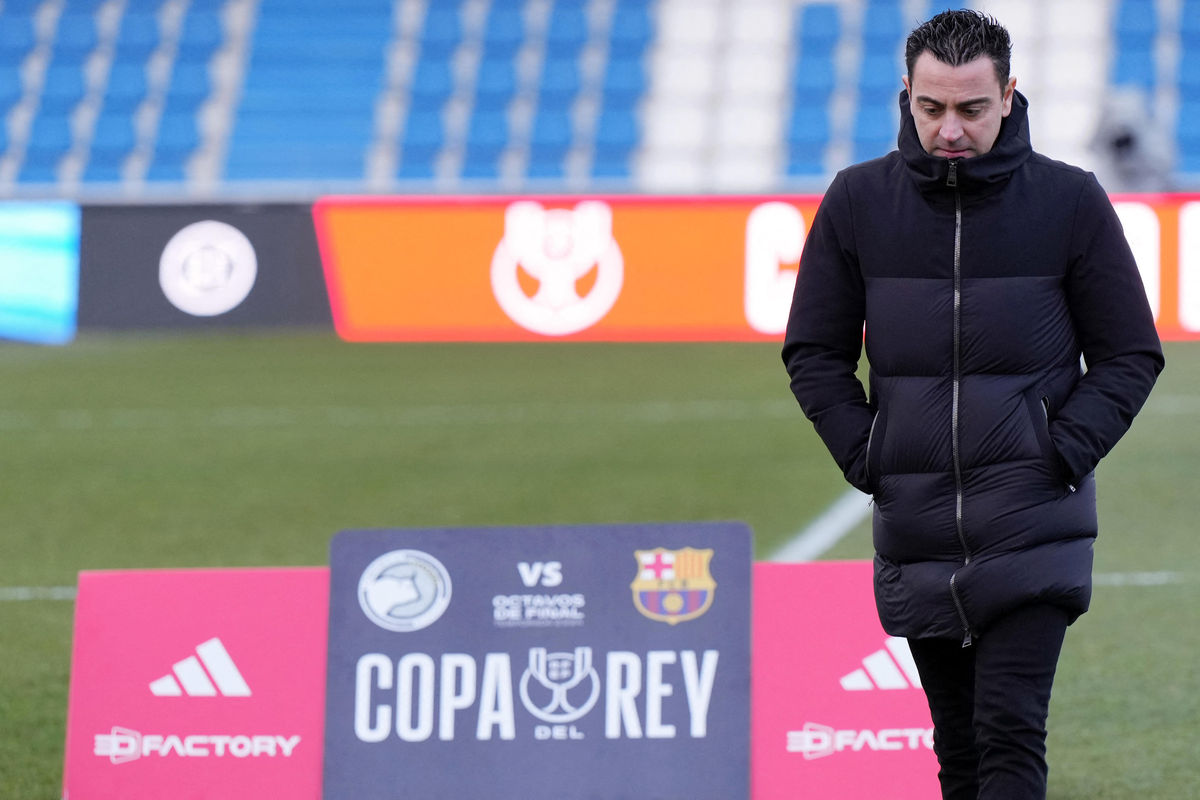 Xavi says will quit Barca after Villarreal defeat, Madrid take Liga ...