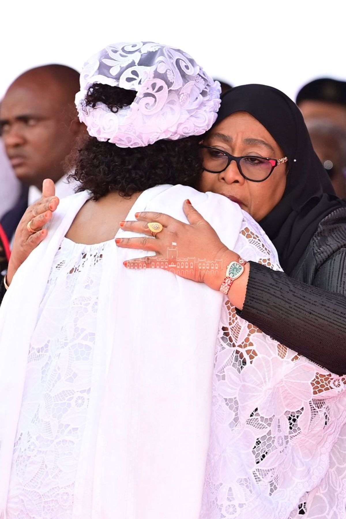 COMFORTER-IN-CHIEF | The Citizen