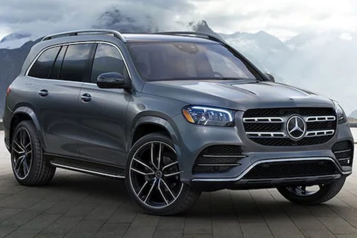Mercedes Benz lures Tanzanian car buffs | The Citizen