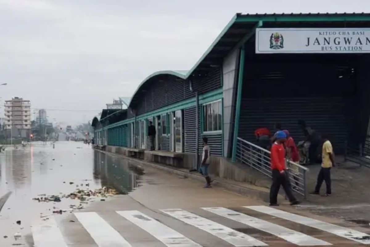 DART closes Morogoro Road due to flooding | The Citizen