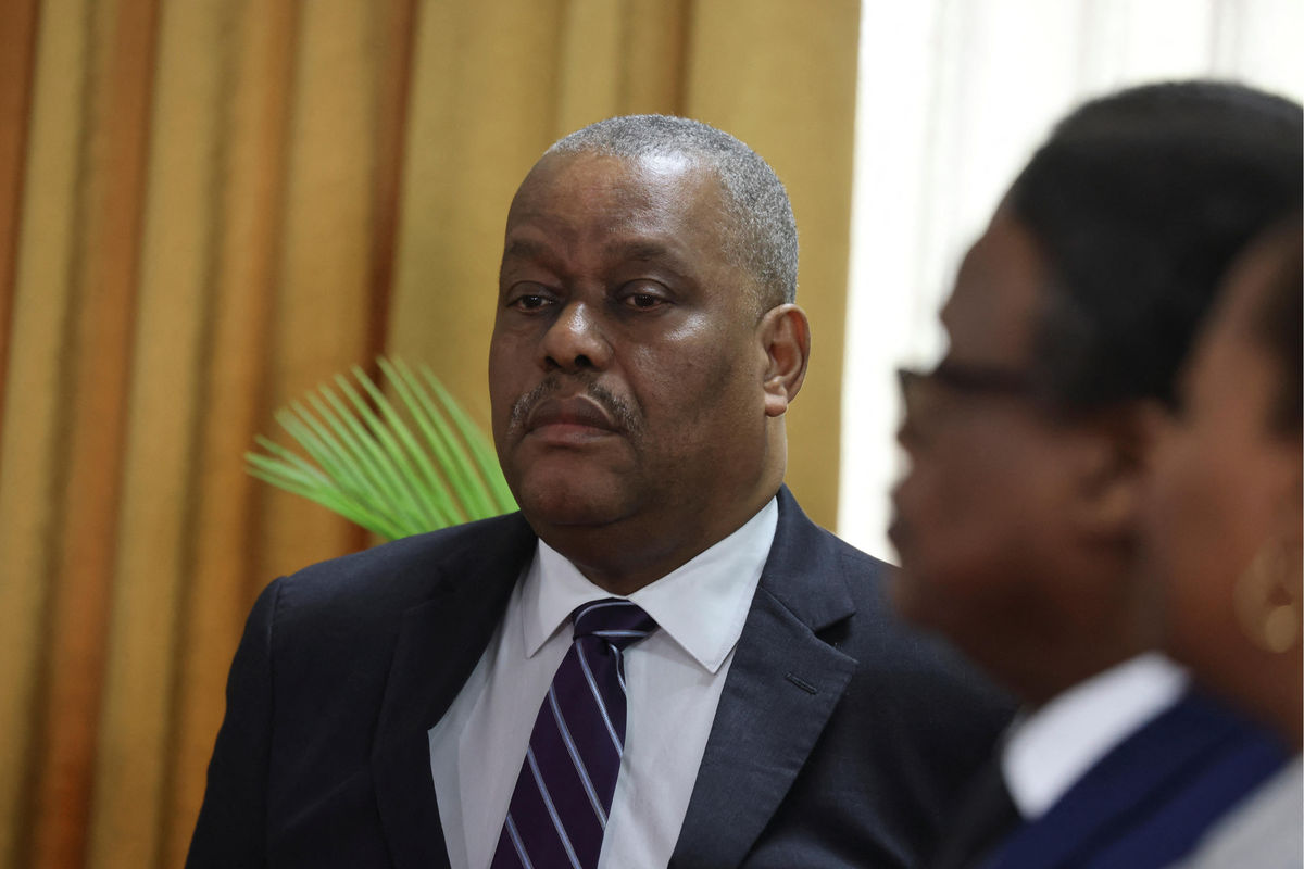 Haiti PM vows to retake country as first Kenyan police arrive | The Citizen
