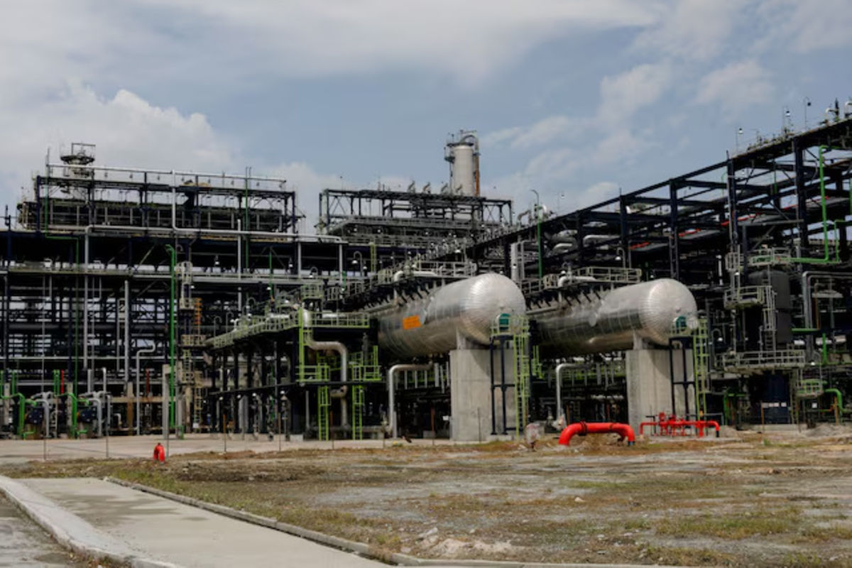 Nigeria's Dangote Oil Refinery begins processing gasoline | The Citizen
