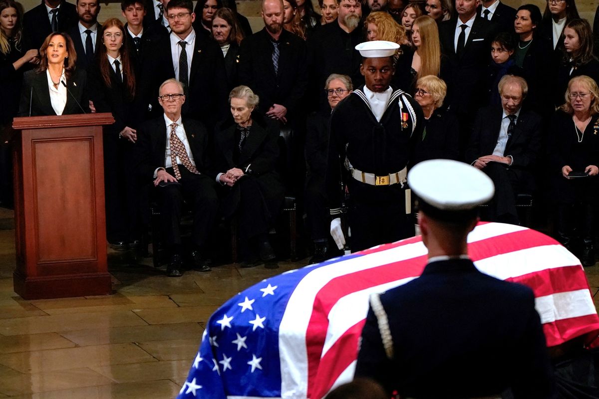 Harris, lawmakers pay tribute to former US president Jimmy Carter | The ...