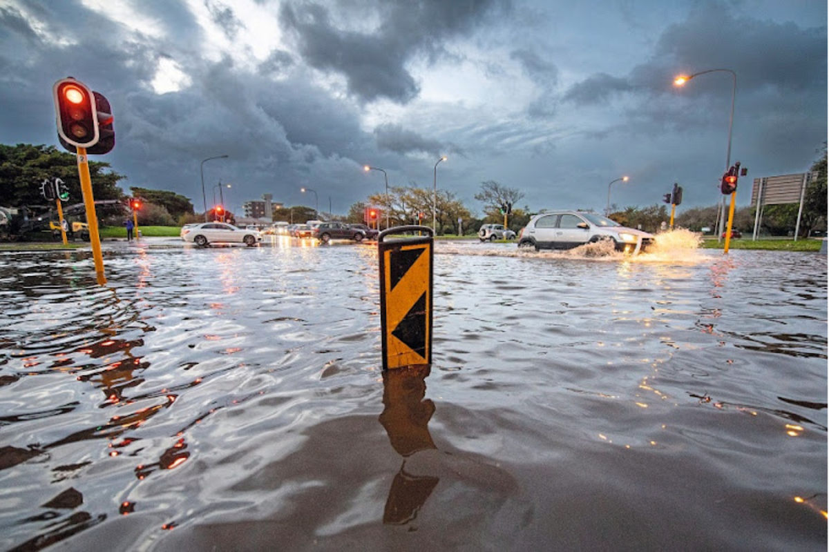 Weatherman warns of flooding and landslides in Dar es Salaam and other ...