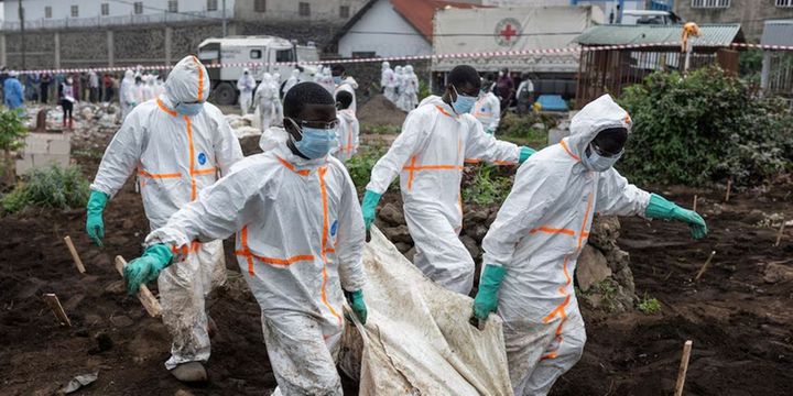 East Congo city of Goma rushes to bury bodies after rebel offensive ...