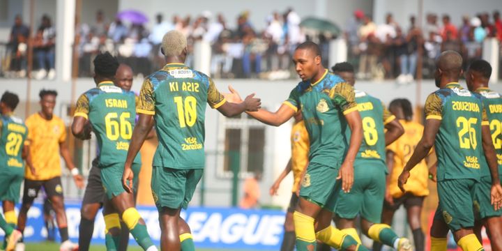 Mzize and Dube shine as Yanga crush KenGold to reclaim the league lead ...