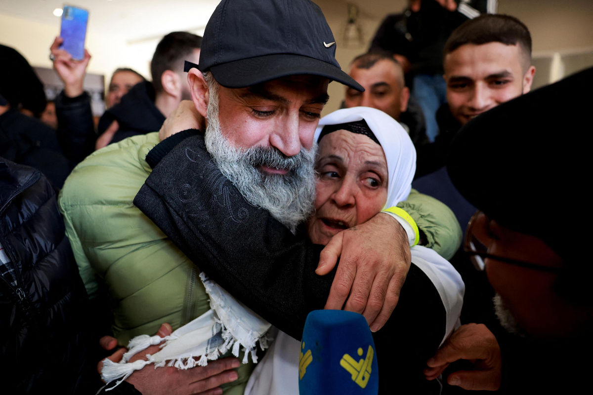 Three Israeli hostages freed in Gaza, Israel releases 369 Palestinians ...