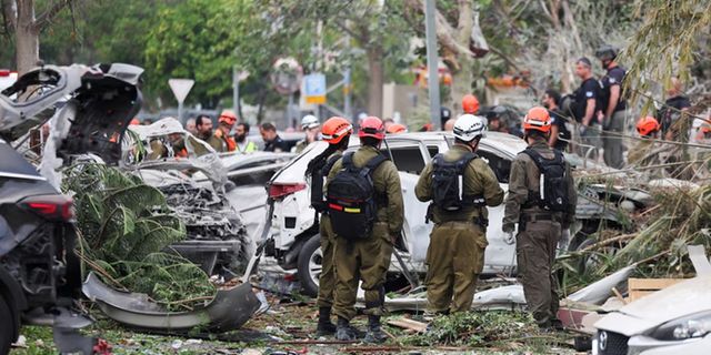 Iran launches waves of missiles at Israel in response to airstrikes ...