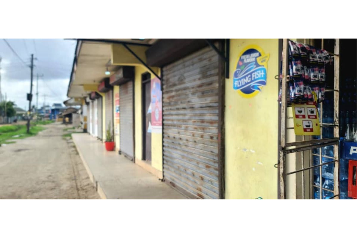 Shops remain shut in Kimanga’s Savanah area as Tanzanians cast their ...