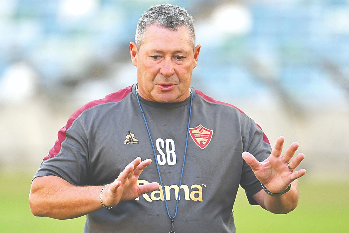 Simba SC new coach Barker to arrive soon, says official | The Citizen