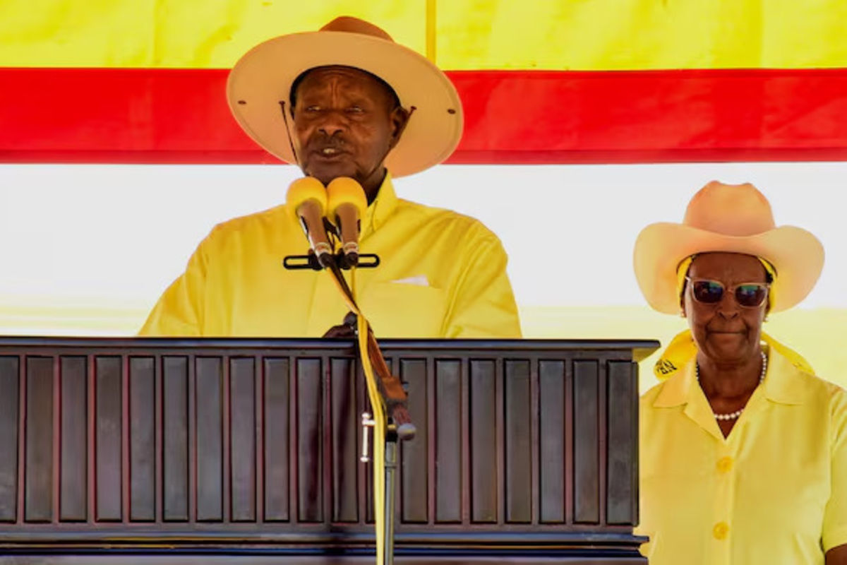 Uganda's President Museveni takes commanding lead in early election ...