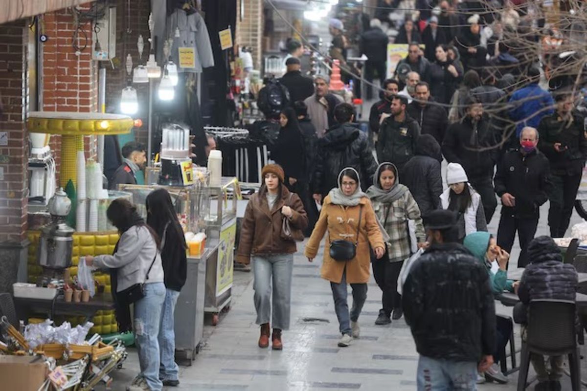 Iran to consider lifting internet ban, state TV hacked | The Citizen