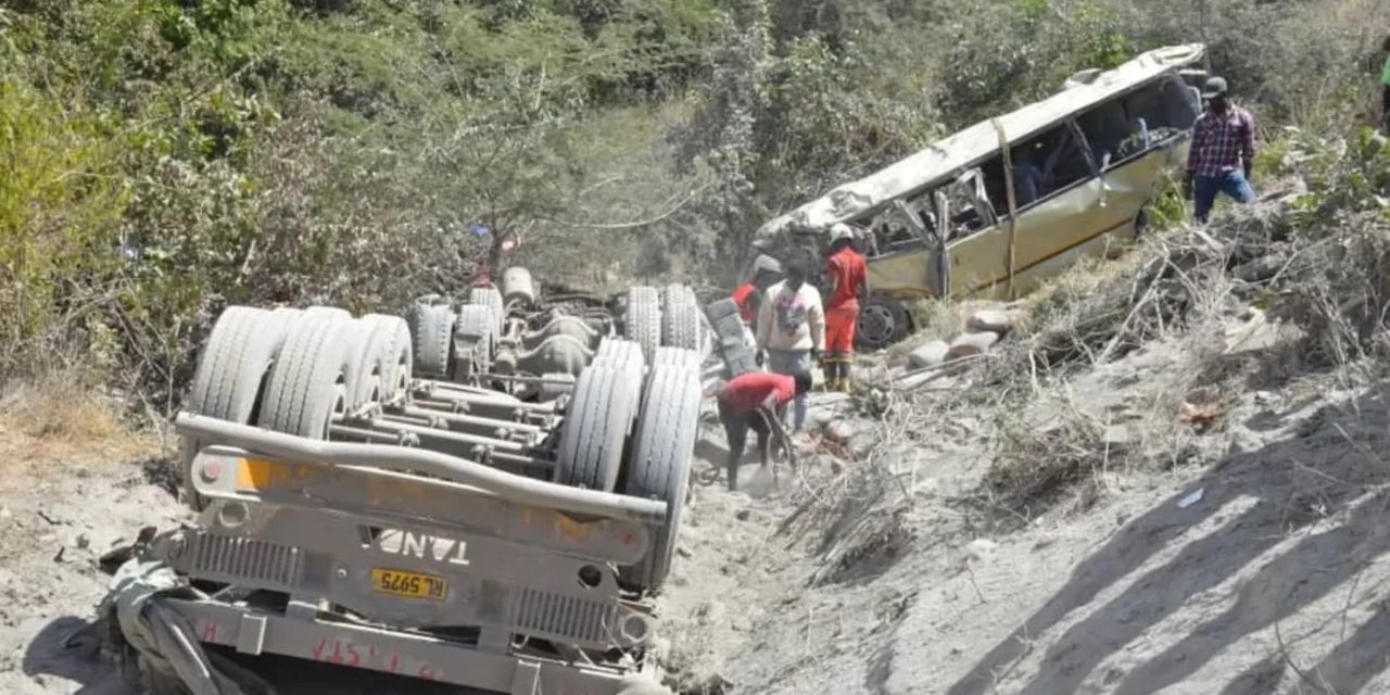 Seven killed, 17 injured in Singida minibus–lorry crash | The Citizen