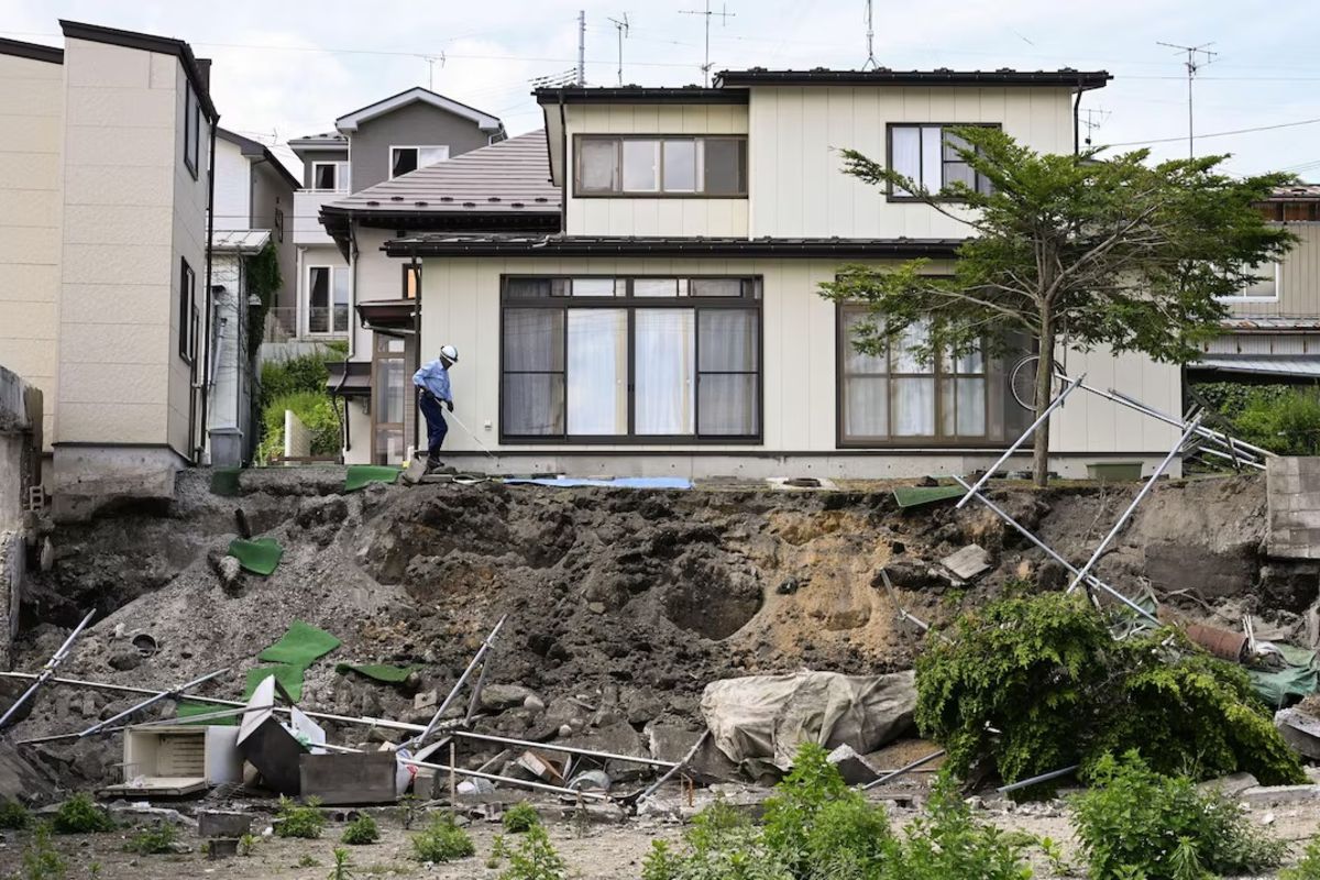 Magnitude 6.9 earthquake strikes north-east Japan, no tsunami warning ...